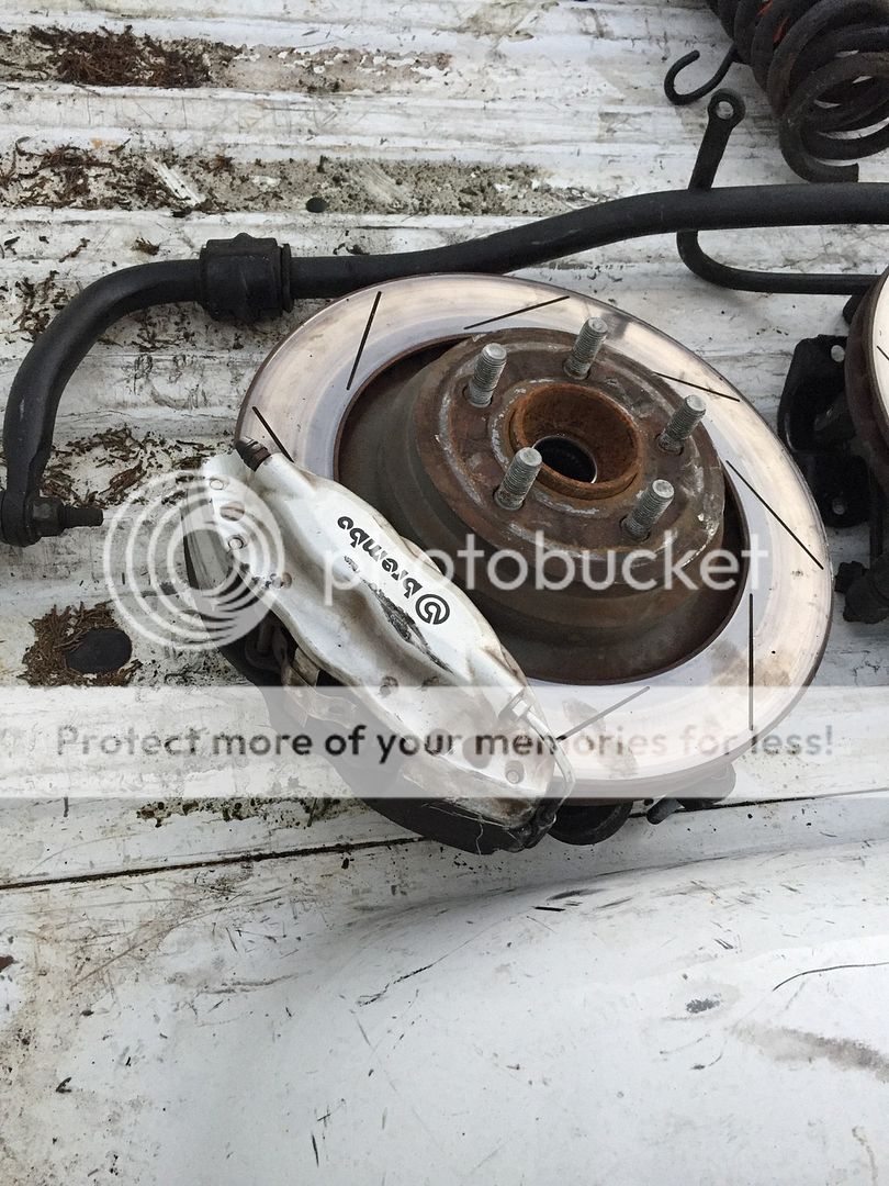 SRT8 Brembo Conversion with spindles | LX Forums Forum