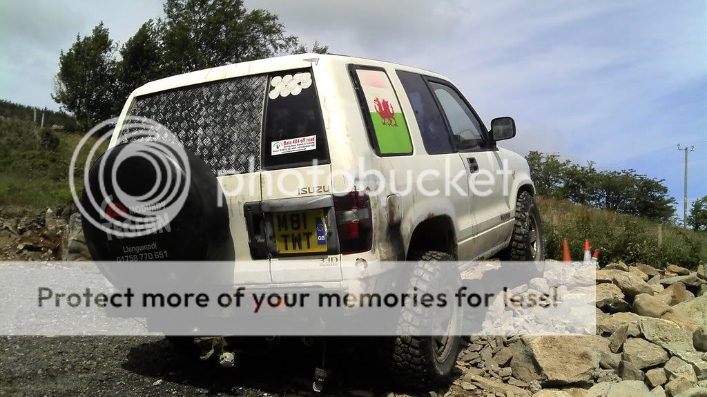 Isuzu Trooper Owners Club UK™ :: View topic - New Rear Bumper